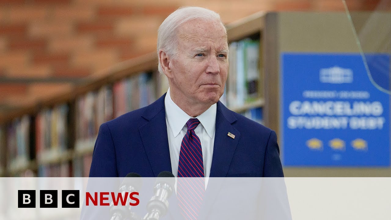 US targets Russia with more than 500 sanctions | BBC News - World News