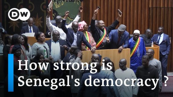Senegal to vote after Macky Sall's delay sparks weeks of chaos | DW ...