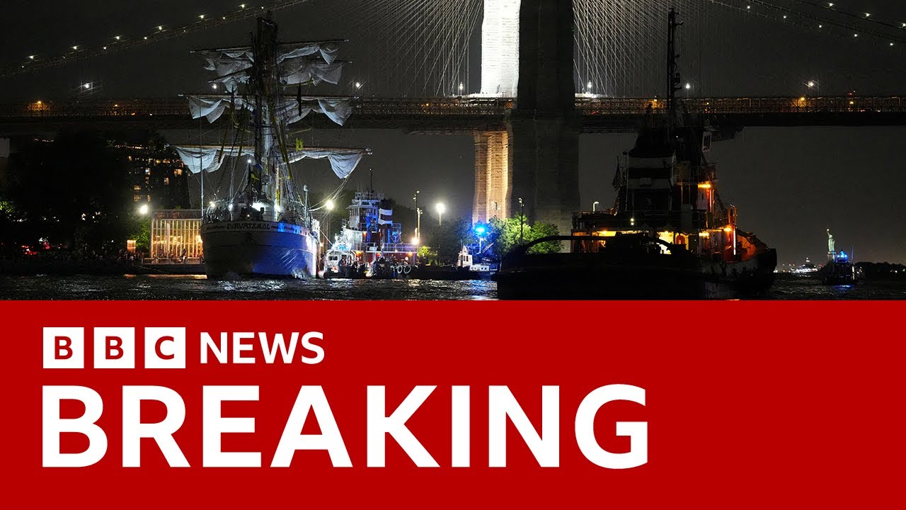 Mexican Navy ship hits Brooklyn Bridge in New York City | BBC News ...
